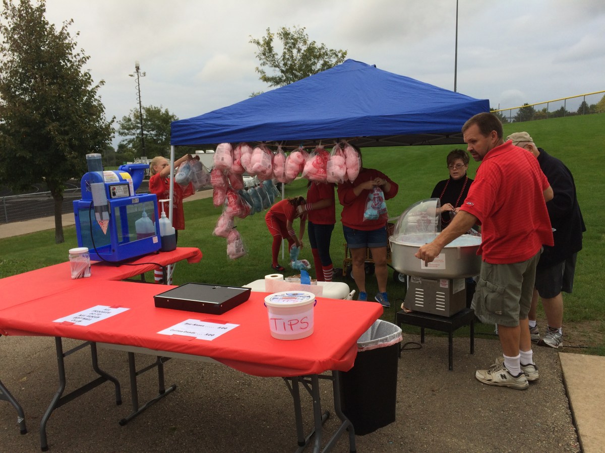 Homecoming Concession Stand Success! | Mount Horeb Softball Club